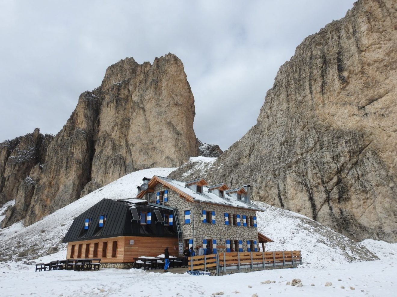 Il rifugio "Tonini" riparte dai giovani - Vita Trentina