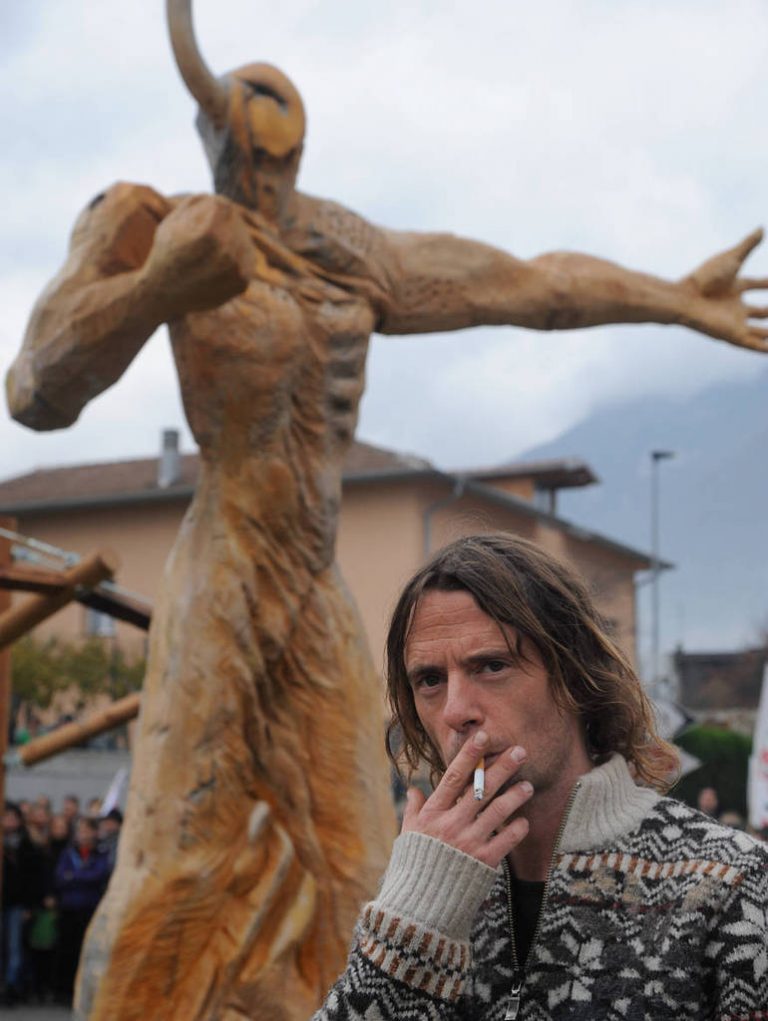 Lo scultore Florian Grott ha aperto un laboratorio a Rovereto - Vita ...