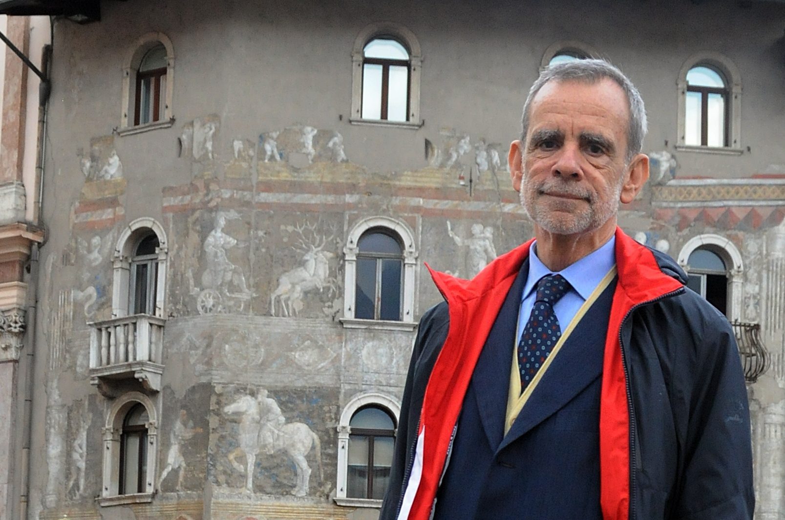 Il professor Luca Serianni, linguista e storico della lingua italiana ...