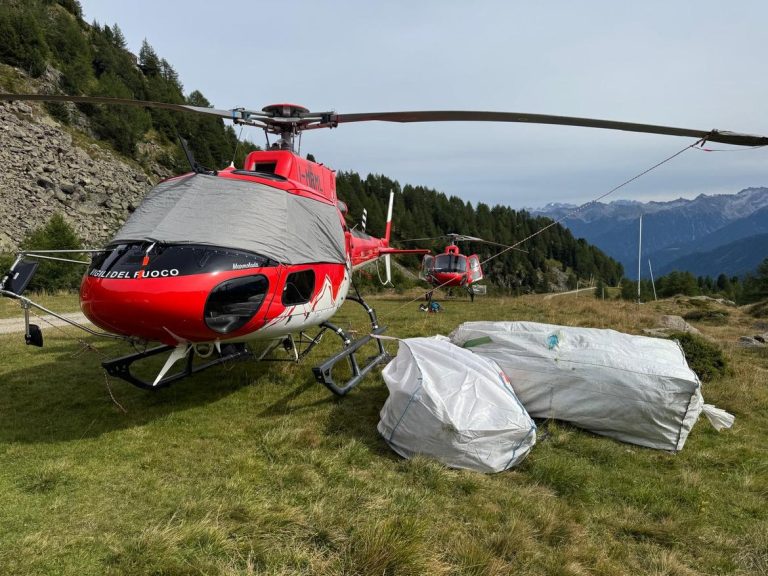 Atterraggio precauzionale in val di Peio per un elicottero H125 - Vita ...