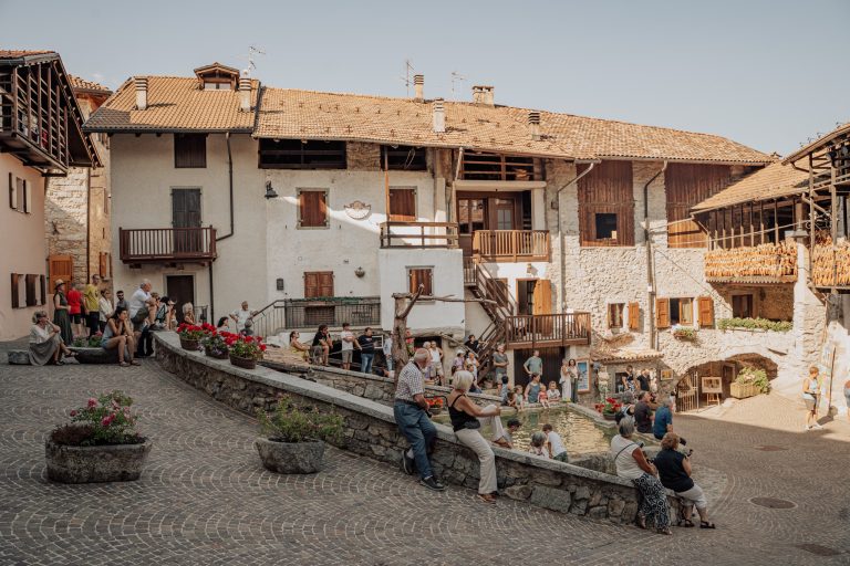 Domenica 28 giugno Rango si trasforma in una galleria d'arte a cielo ...